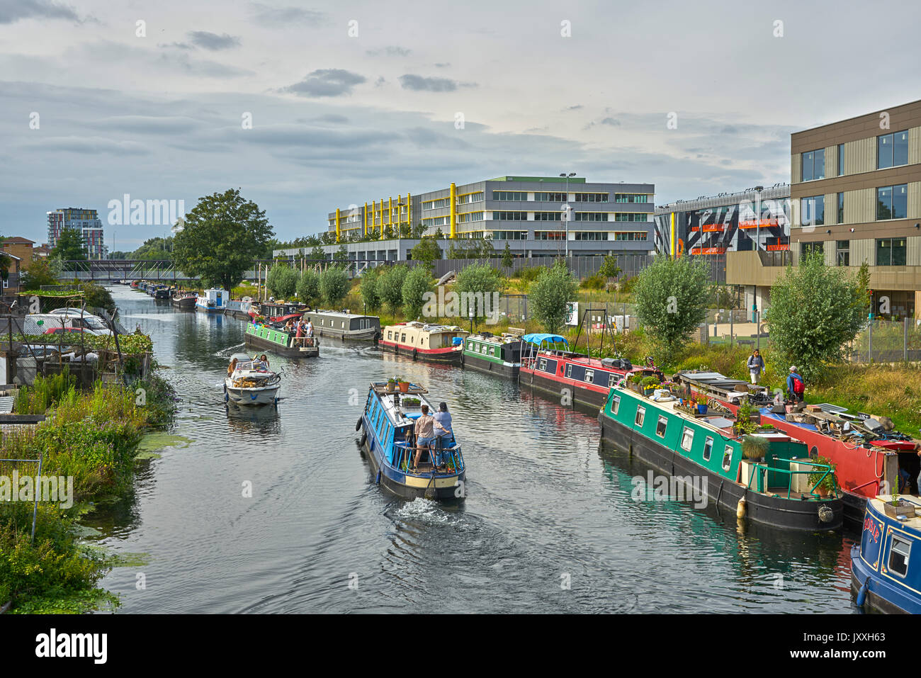 Lee navigation canal hi-res stock photography and images - Alamy