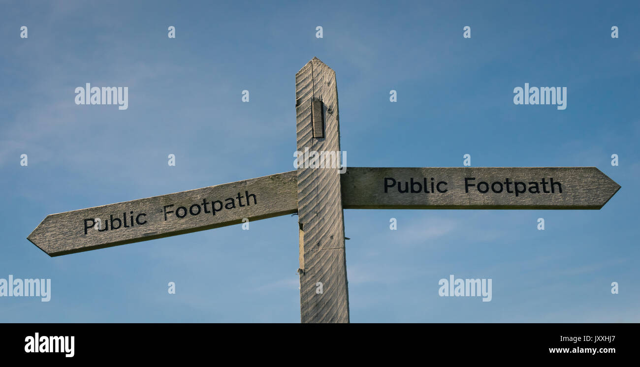 Timber Direction Sign High Resolution Stock Photography and Images - Alamy