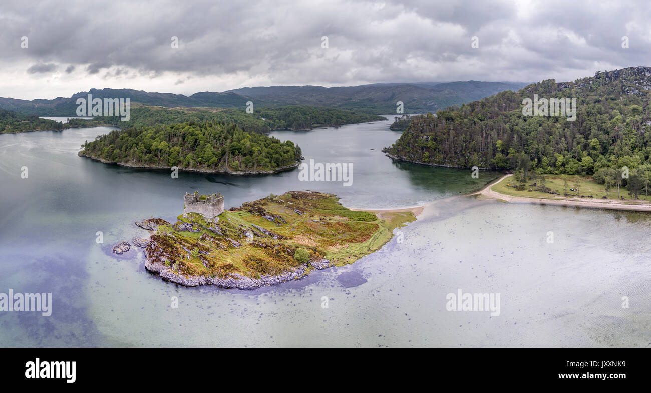 Tioram castle hi-res stock photography and images - Alamy
