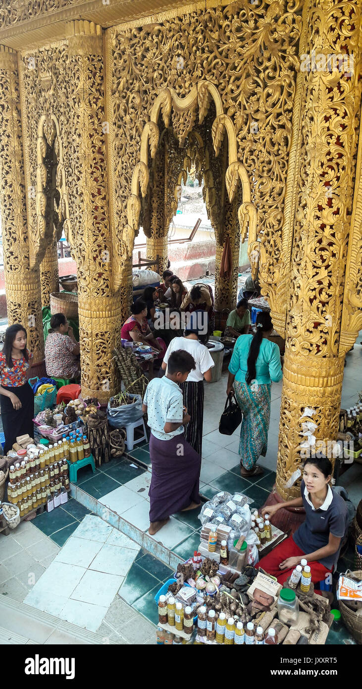 Mount Popa - Myanmar Stock Photo - Alamy
