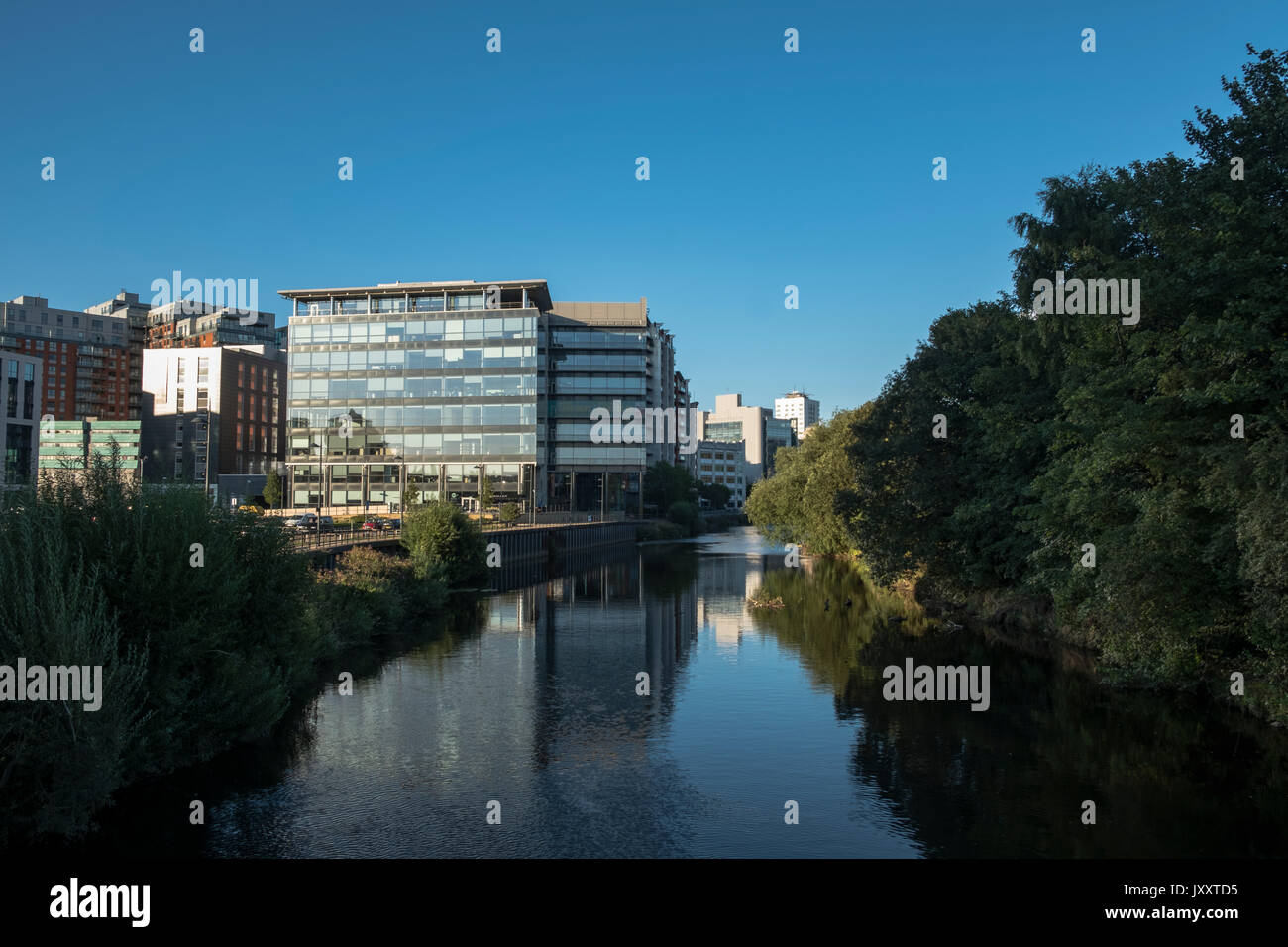 Some wonderful buildings, architecture and features around Leeds City ...