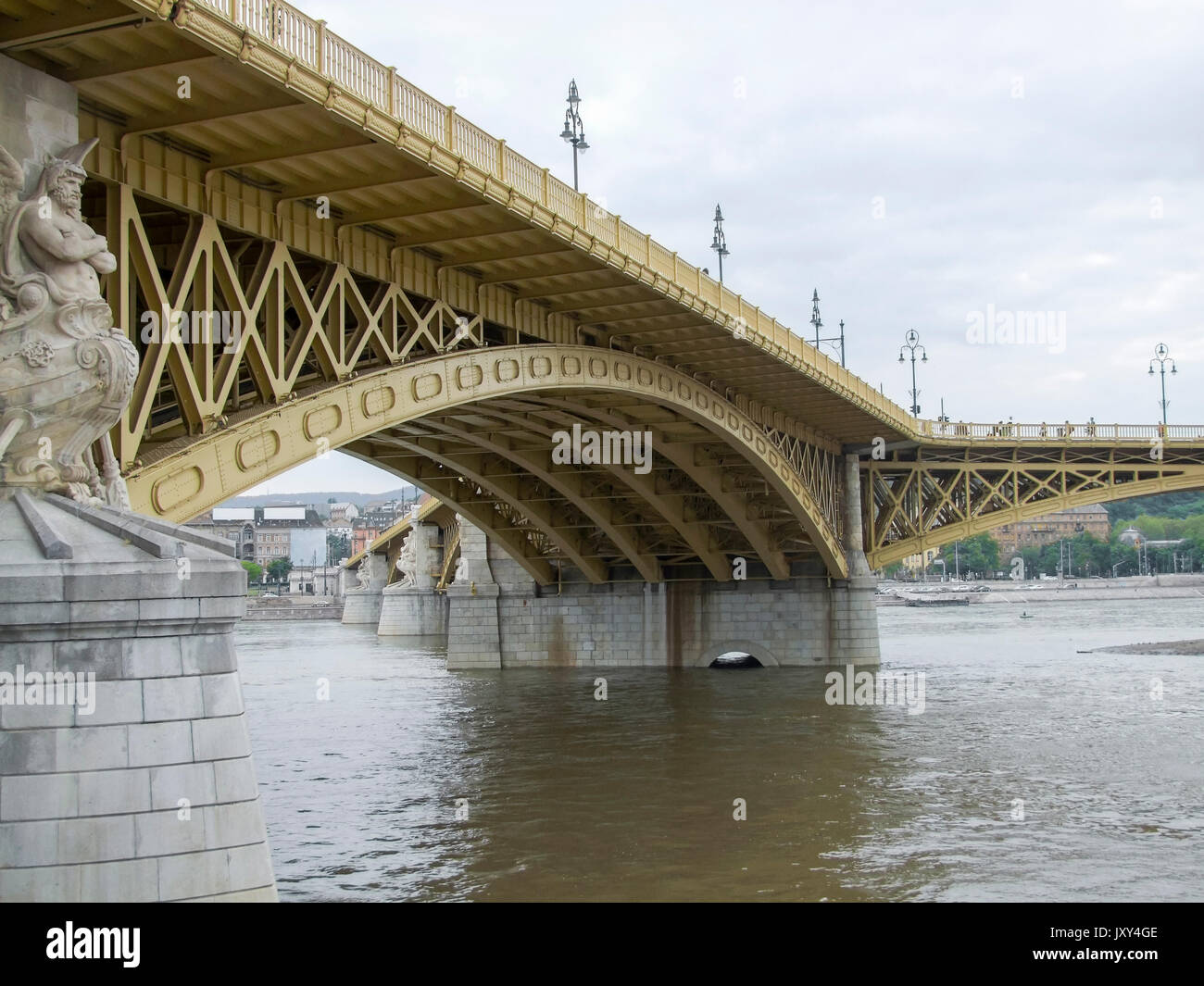 Margaret bridge budapest hi-res stock photography and images - Alamy