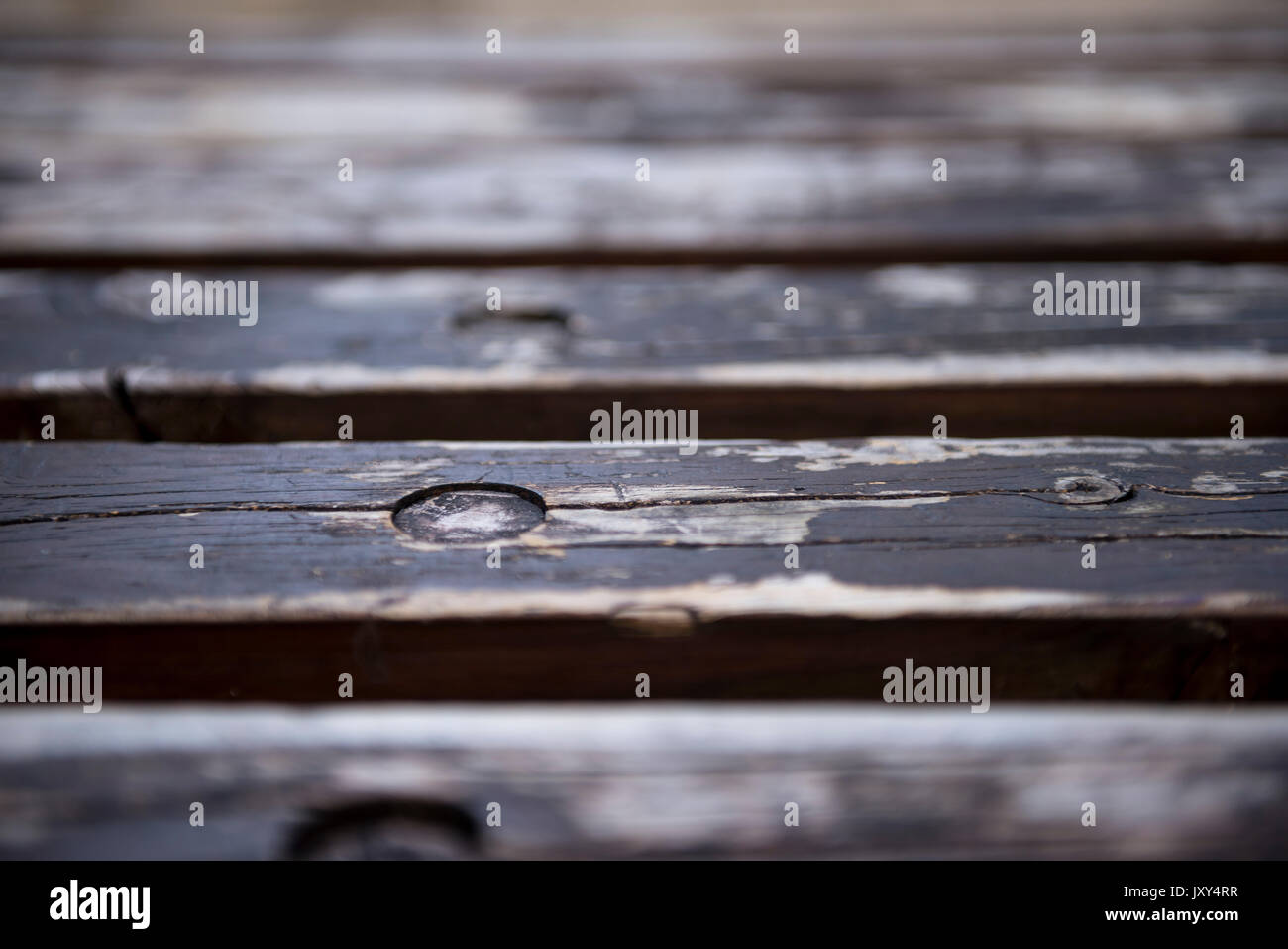 Table gaps hi-res stock photography and images - Alamy
