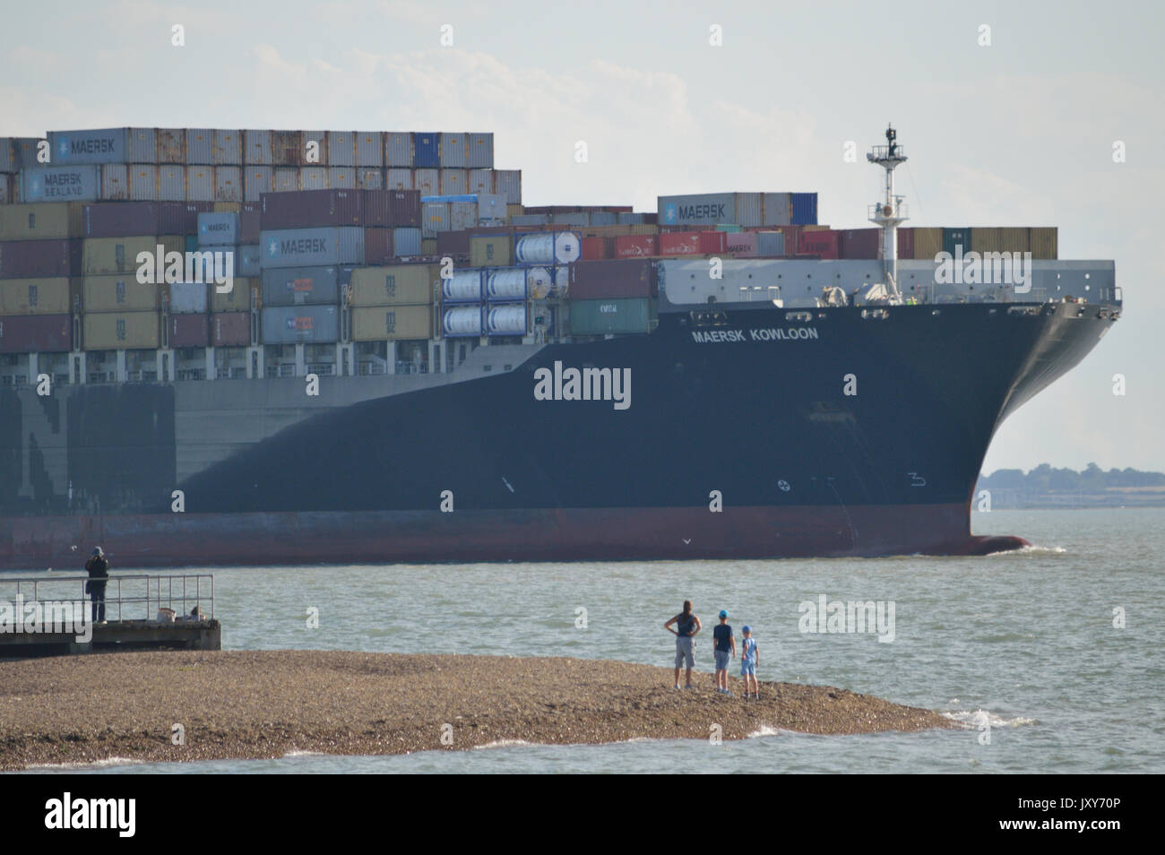 Container Ship Maersk Kowloon arrives at the Port of Felixstowe Stock ...