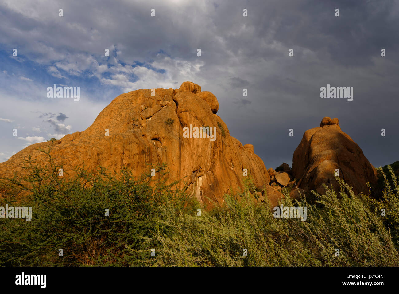 Farm Omandumba (guest farm): Granite rocks in the Erongo Mountains ...