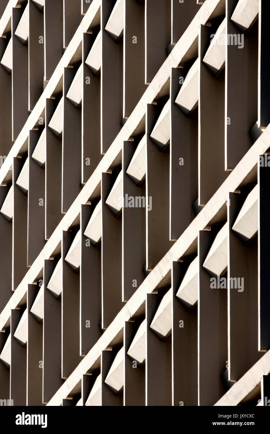 Straight lines of a modern building Stock Photo - Alamy