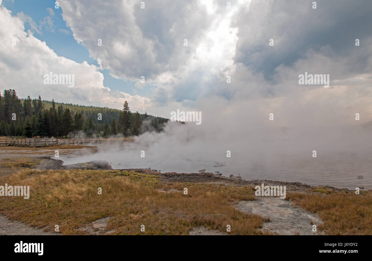 Steam rising off hot springs hi-res stock photography and images - Alamy