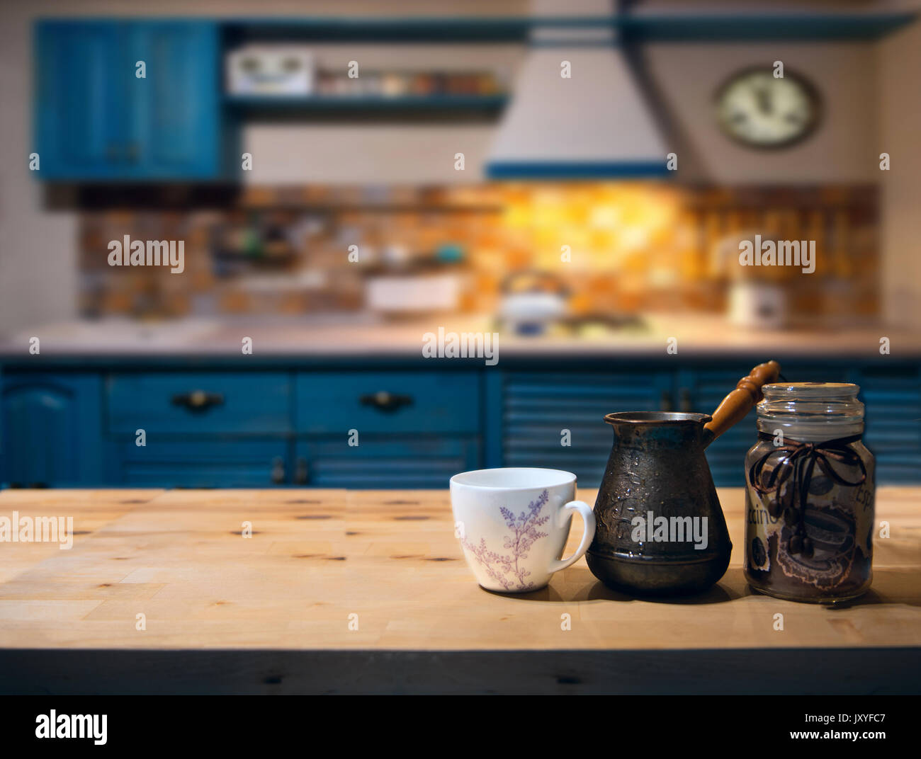 Restaurant kitchen window hi-res stock photography and images - Alamy