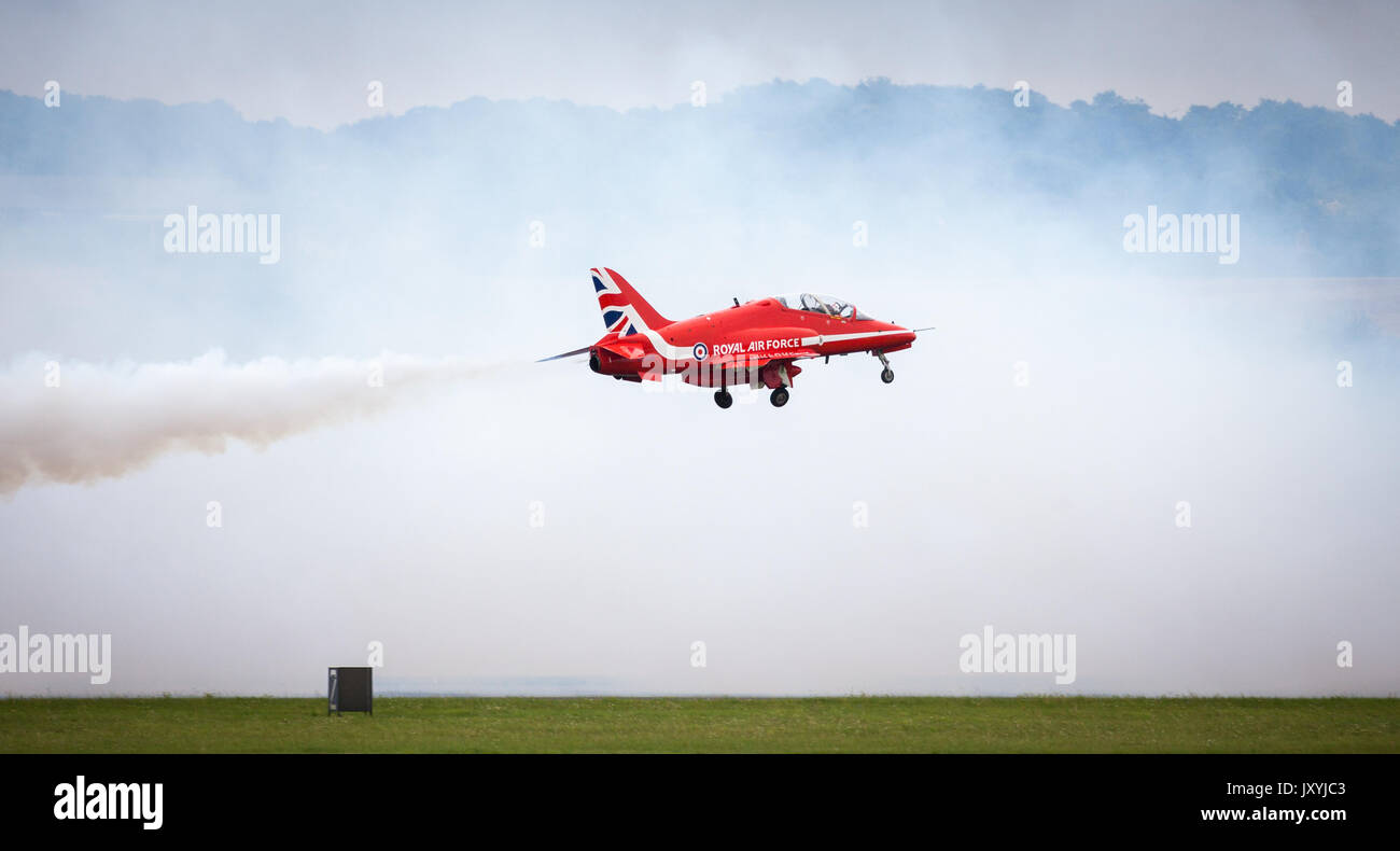 The red arrows circus hi-res stock photography and images - Alamy