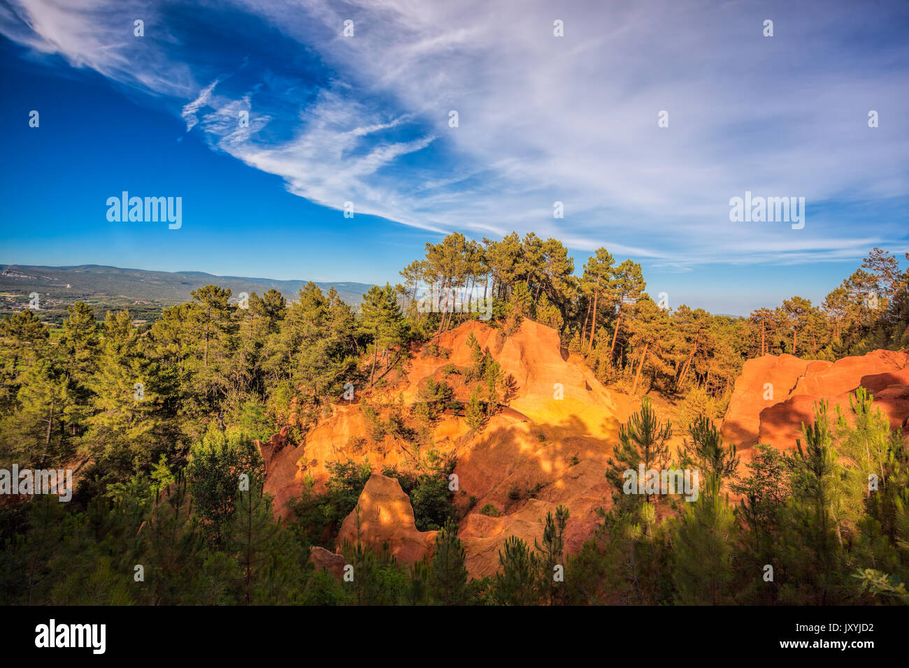 Luberon national park hi-res stock photography and images - Alamy