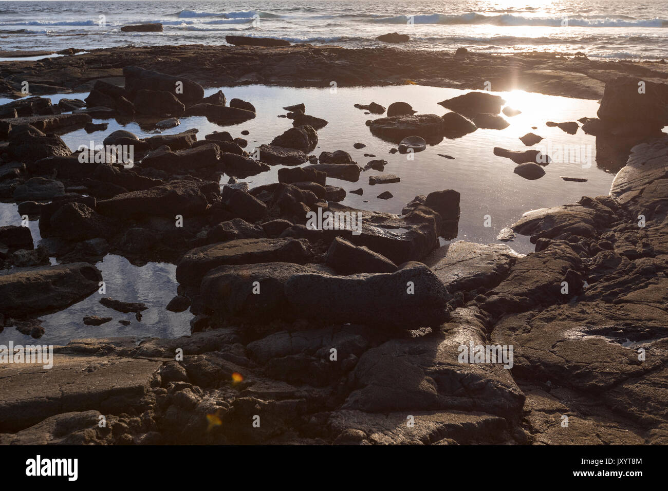 Ocean rock pool beach hi-res stock photography and images - Alamy