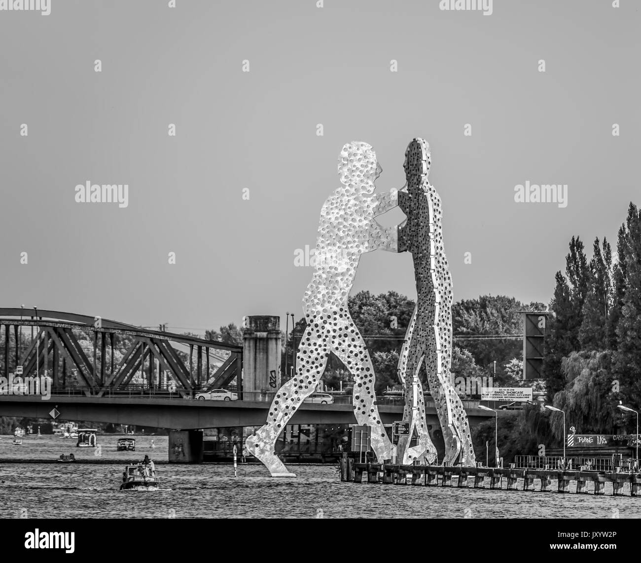 Statue modern buildings in Black and White Stock Photos & Images - Alamy