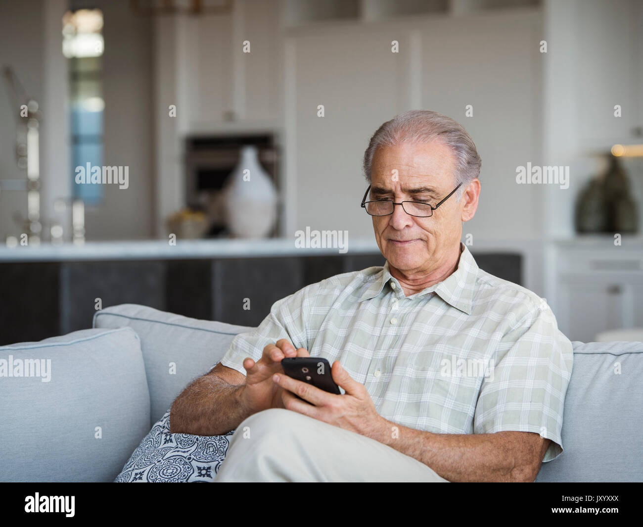 Man text sofa hi-res stock photography and images - Alamy