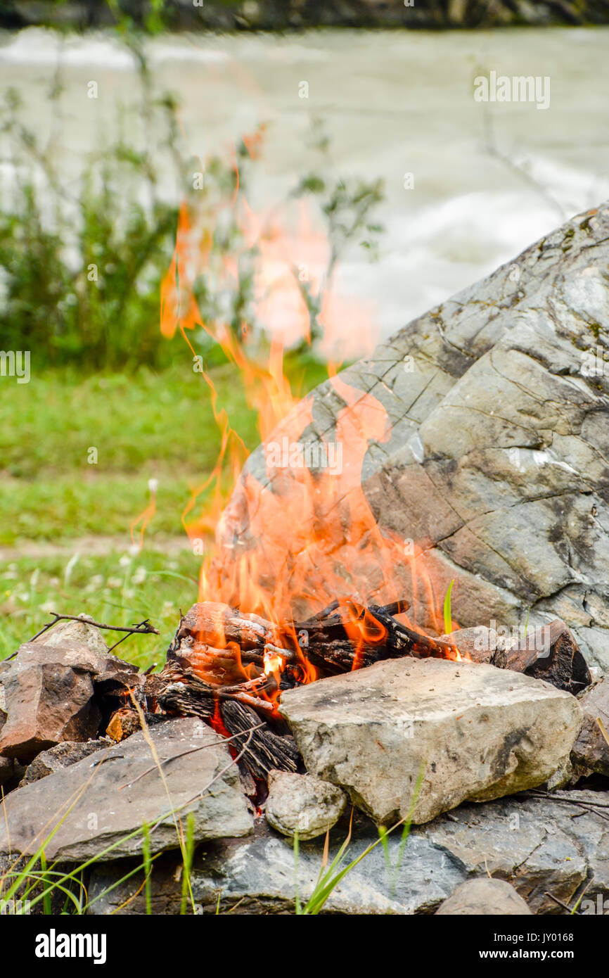 Hot campfire rocks hi-res stock photography and images - Alamy