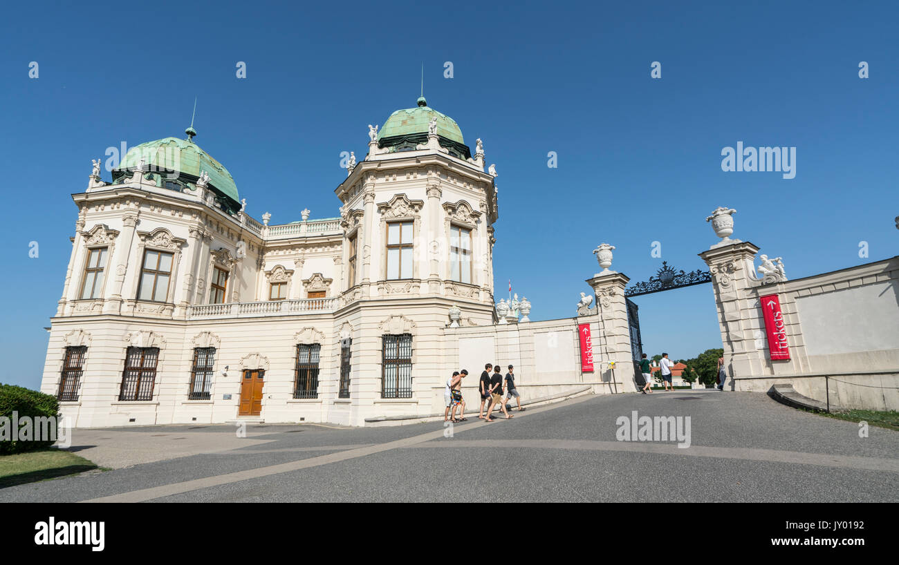 Baroque architecture in vienna hi-res stock photography and images - Alamy