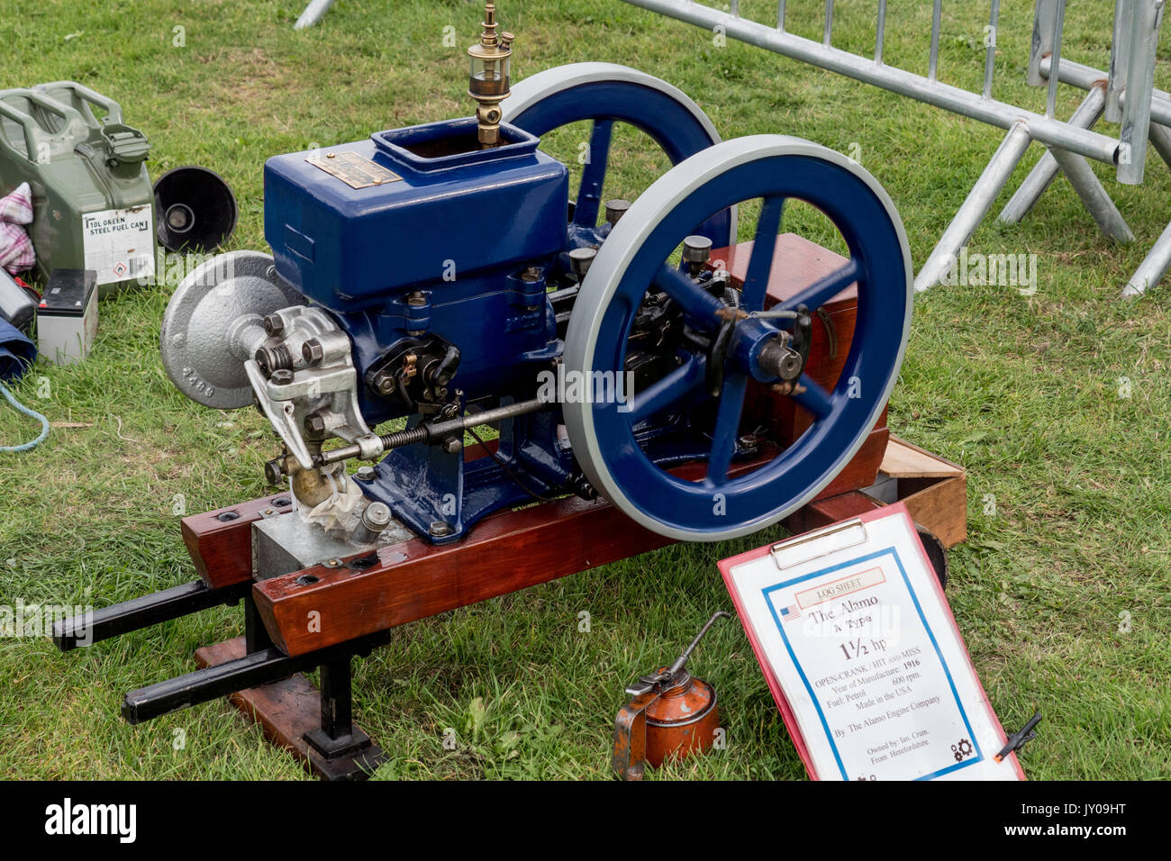 Alamo Type A open crank static petrol engine displayed at enthusiasts ...