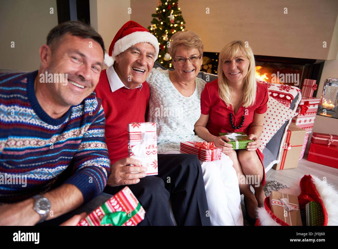 Portrait of family of two generations Stock Photo - Alamy