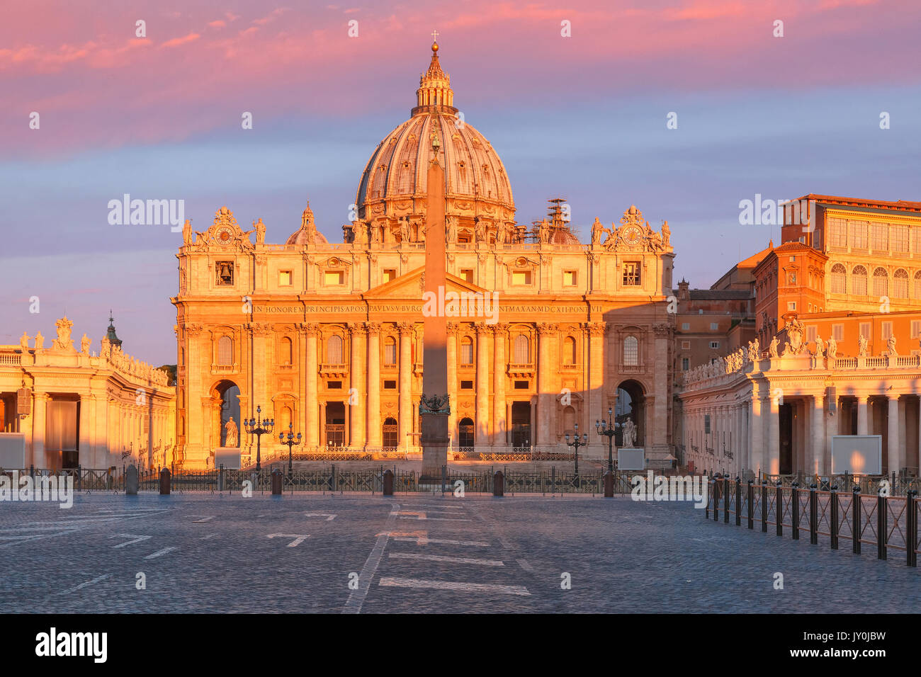 Papal basilica of rome hi-res stock photography and images - Alamy