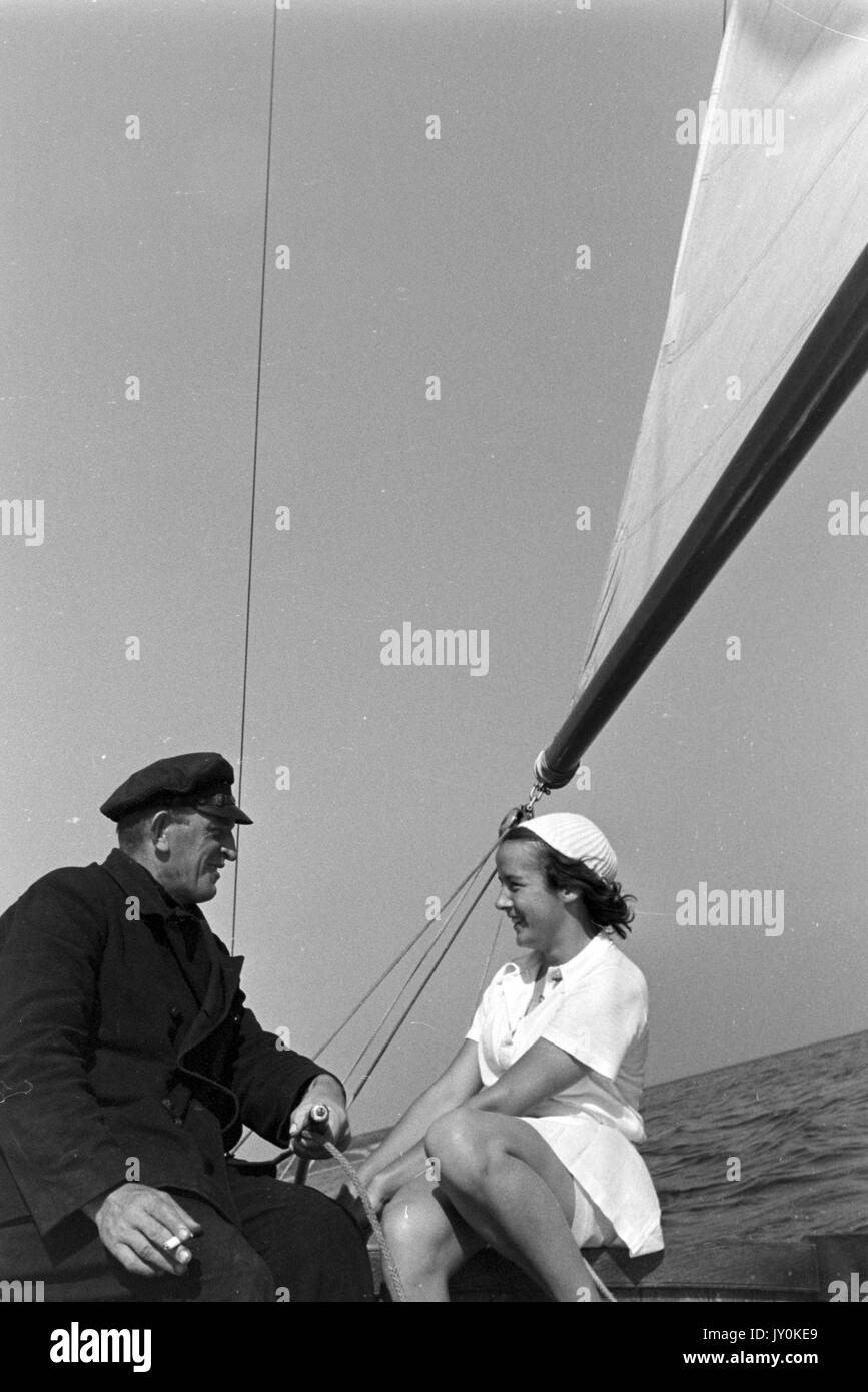 Woman Sailor Stock Photos & Woman Sailor Stock Images - Alamy