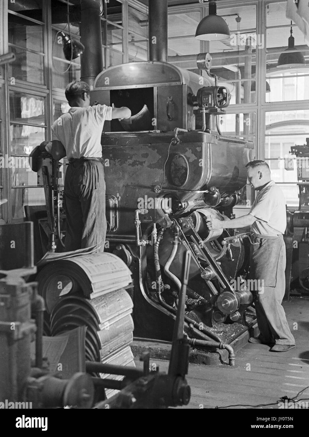 Vintage Two Old Men High Resolution Stock Photography and Images - Alamy