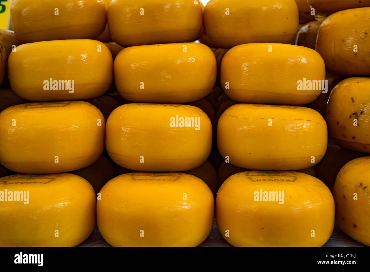 Stacked edam cheeses hi-res stock photography and images - Alamy