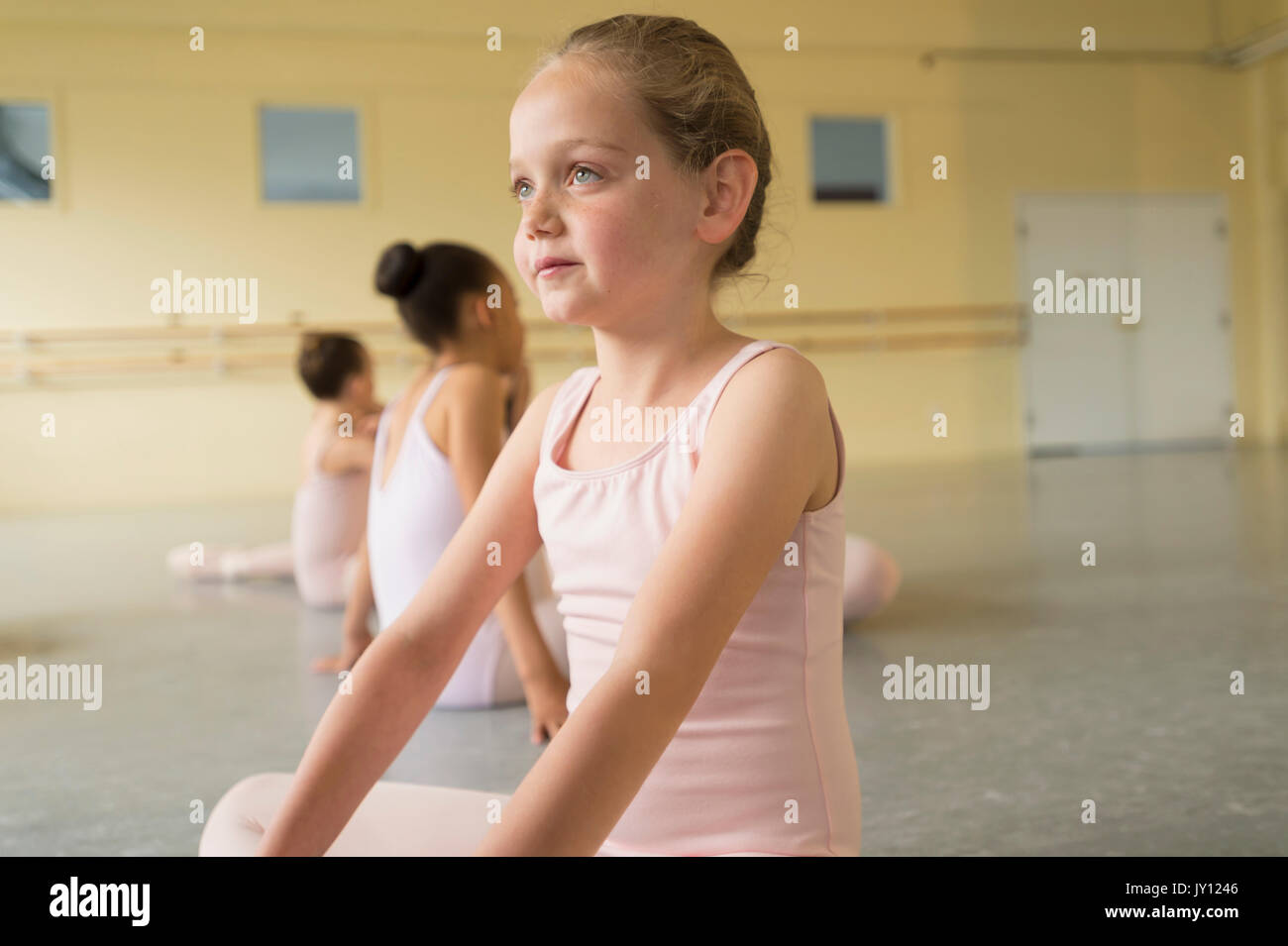 Girl child ballet practice hi-res stock photography and images - Alamy