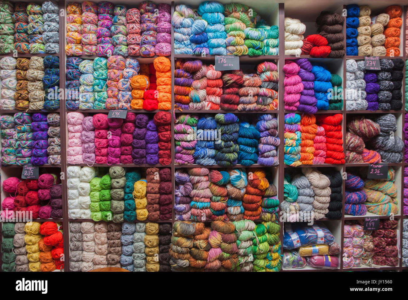 Mixed colour yarn hi-res stock photography and images - Alamy