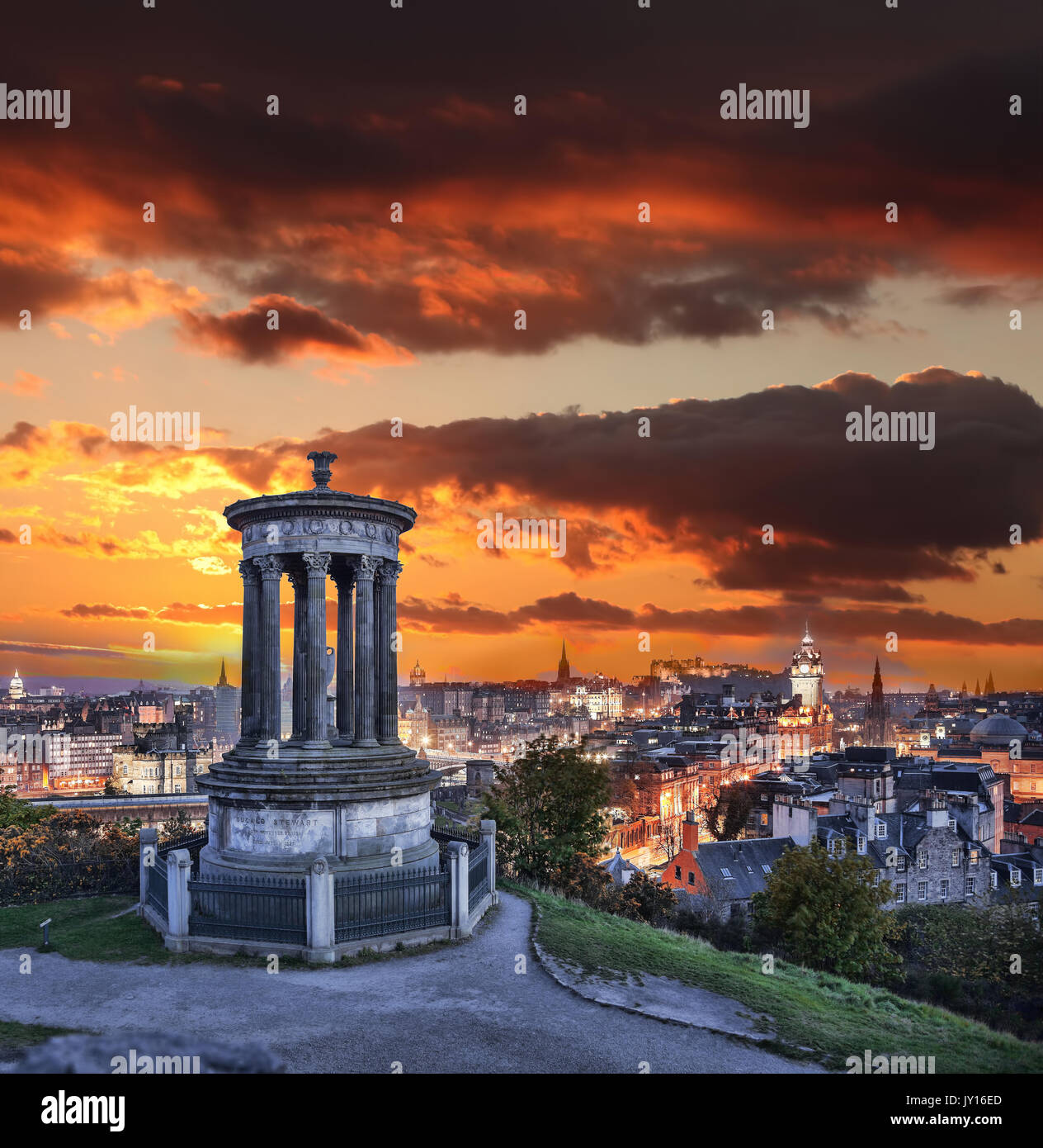 Edinburgh sunset hi-res stock photography and images - Alamy