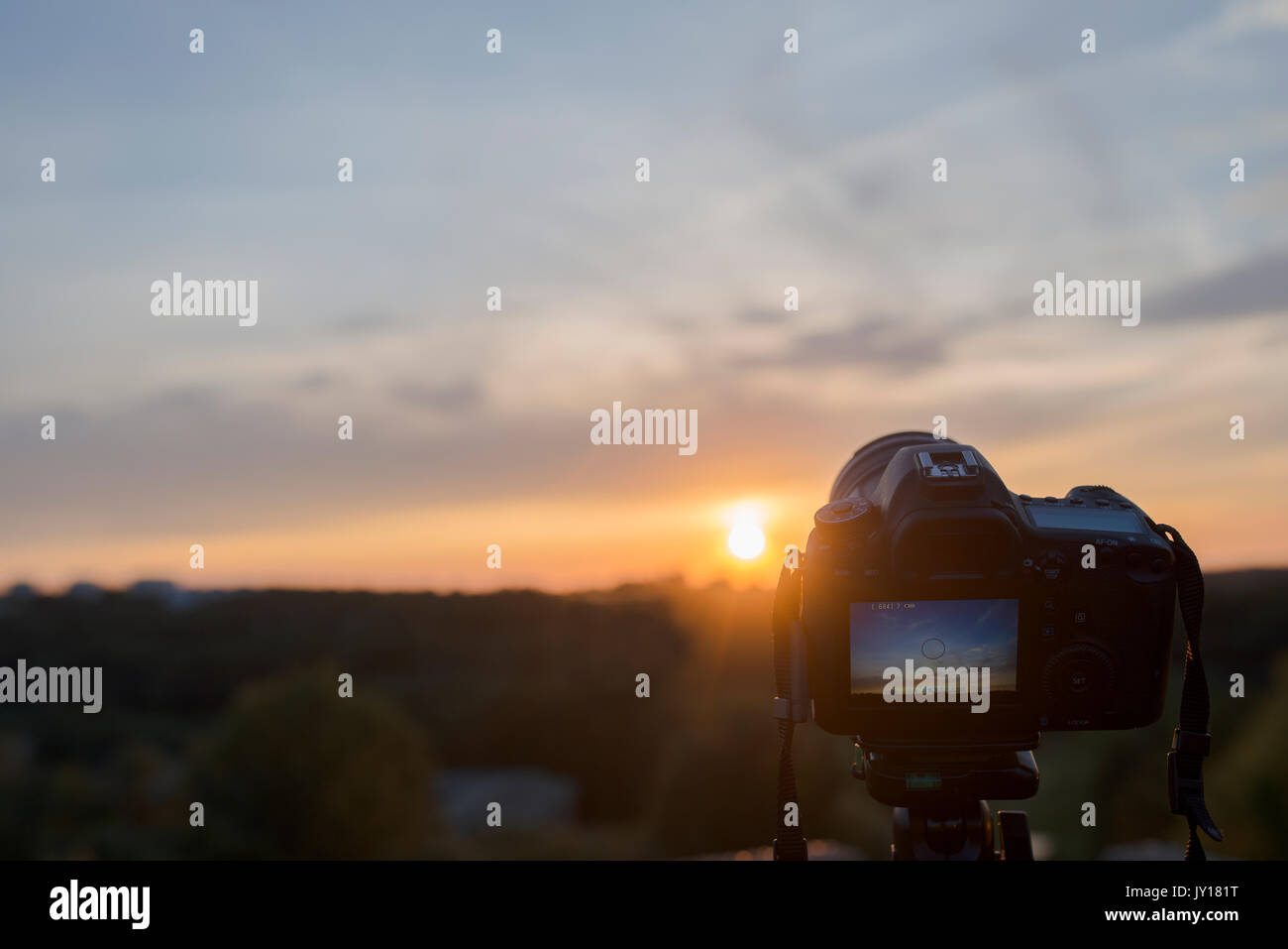 Facing the sunset hi-res stock photography and images - Alamy