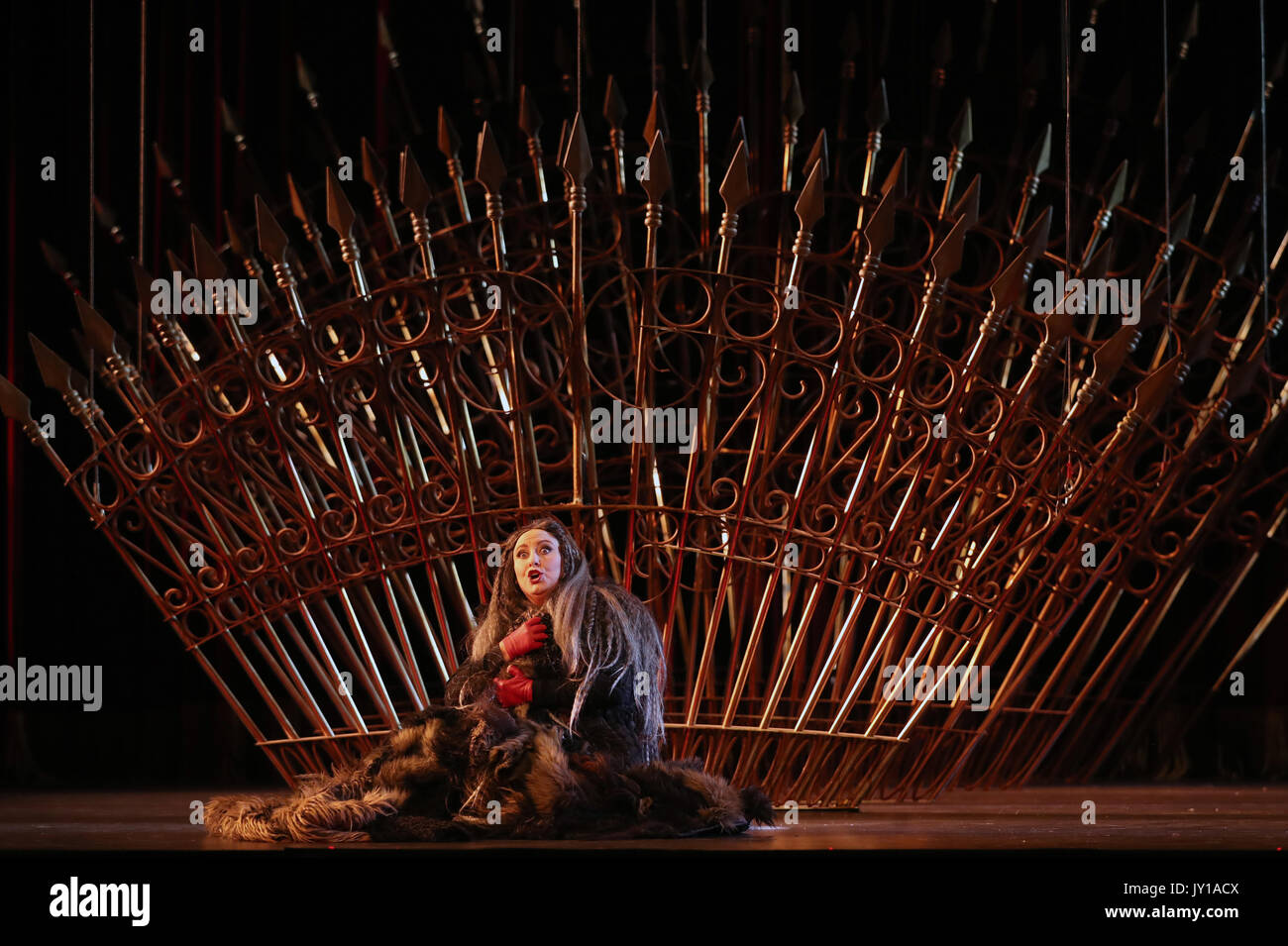 Lady macbeth hi-res stock photography and images - Alamy