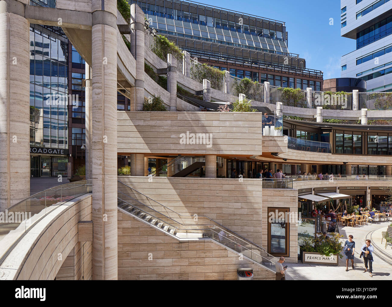 Broadgate circle and people hi-res stock photography and images - Alamy