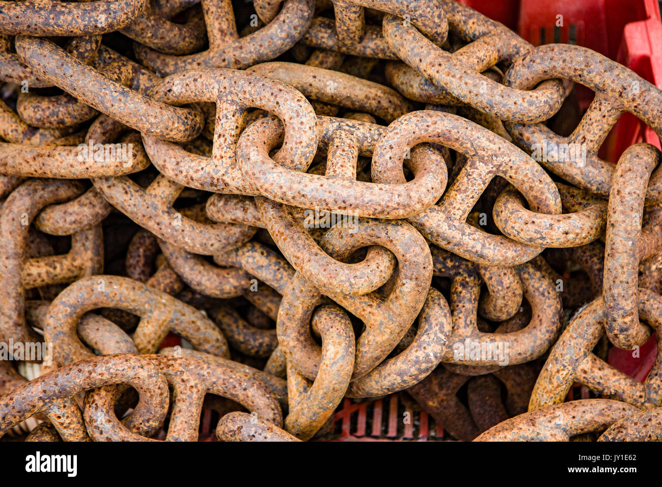 Old ship chain rusting in port Stock Photo - Alamy