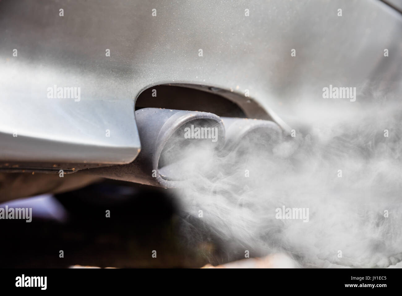 Car exhaust pipe broken hi-res stock photography and images - Alamy
