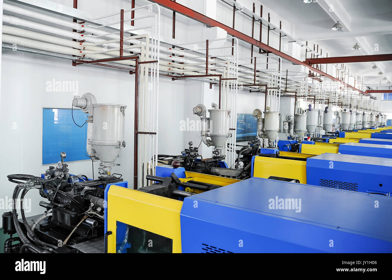 Plastic injection hi-res stock photography and images - Alamy