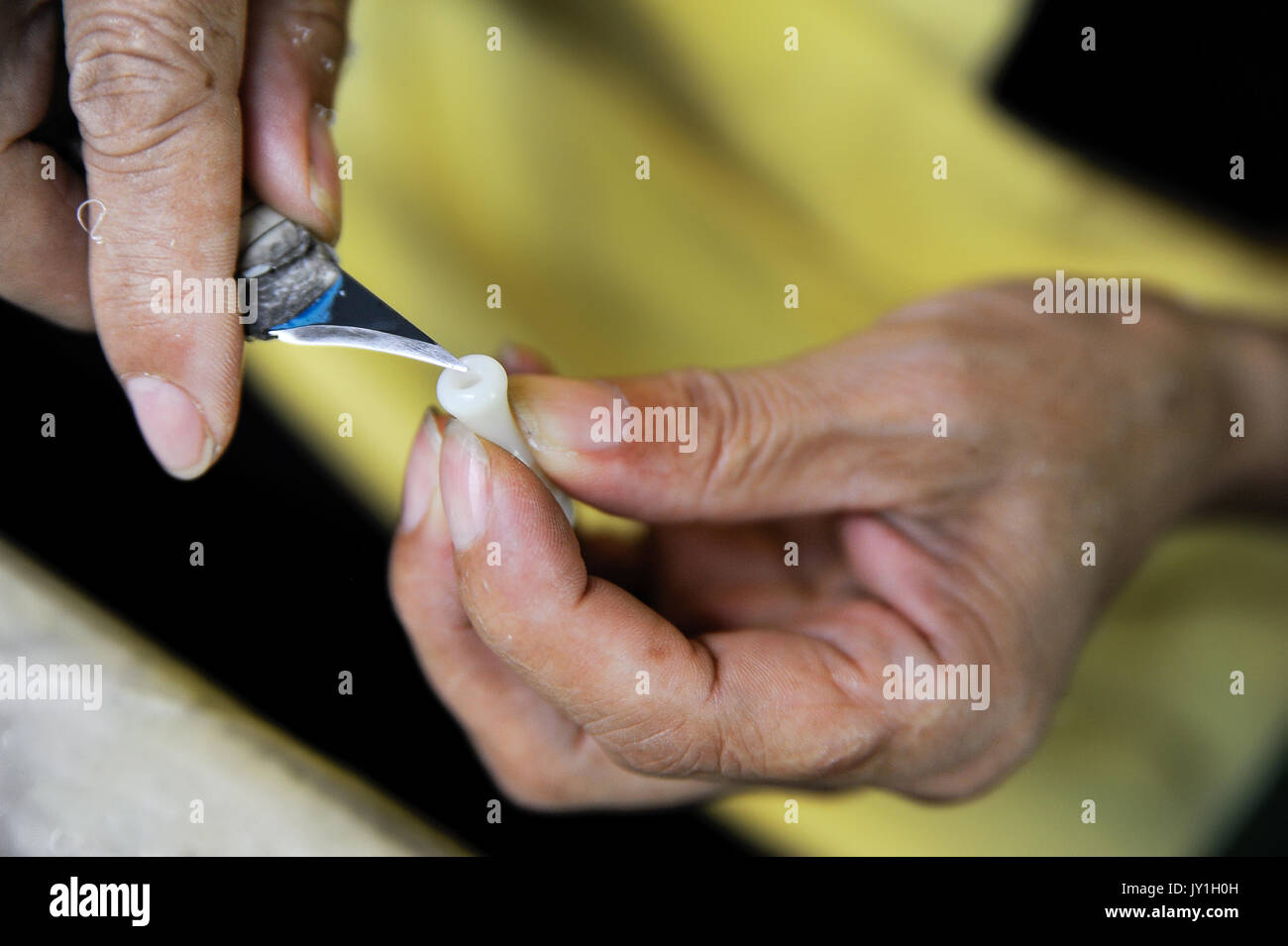 Carving craft activity hi-res stock photography and images - Alamy