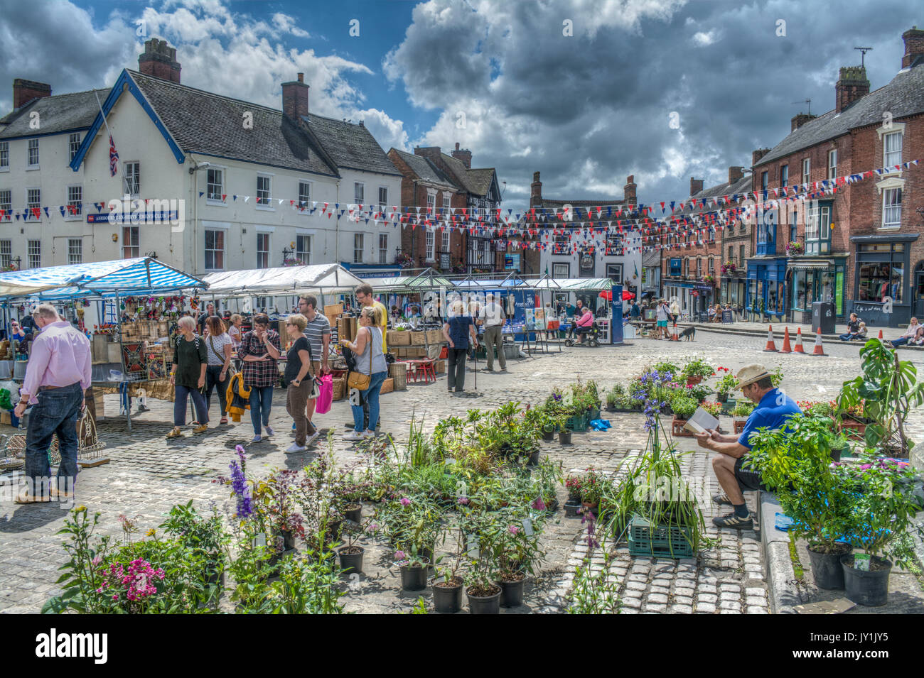 Ashbourne derbyshire market hi-res stock photography and images - Alamy