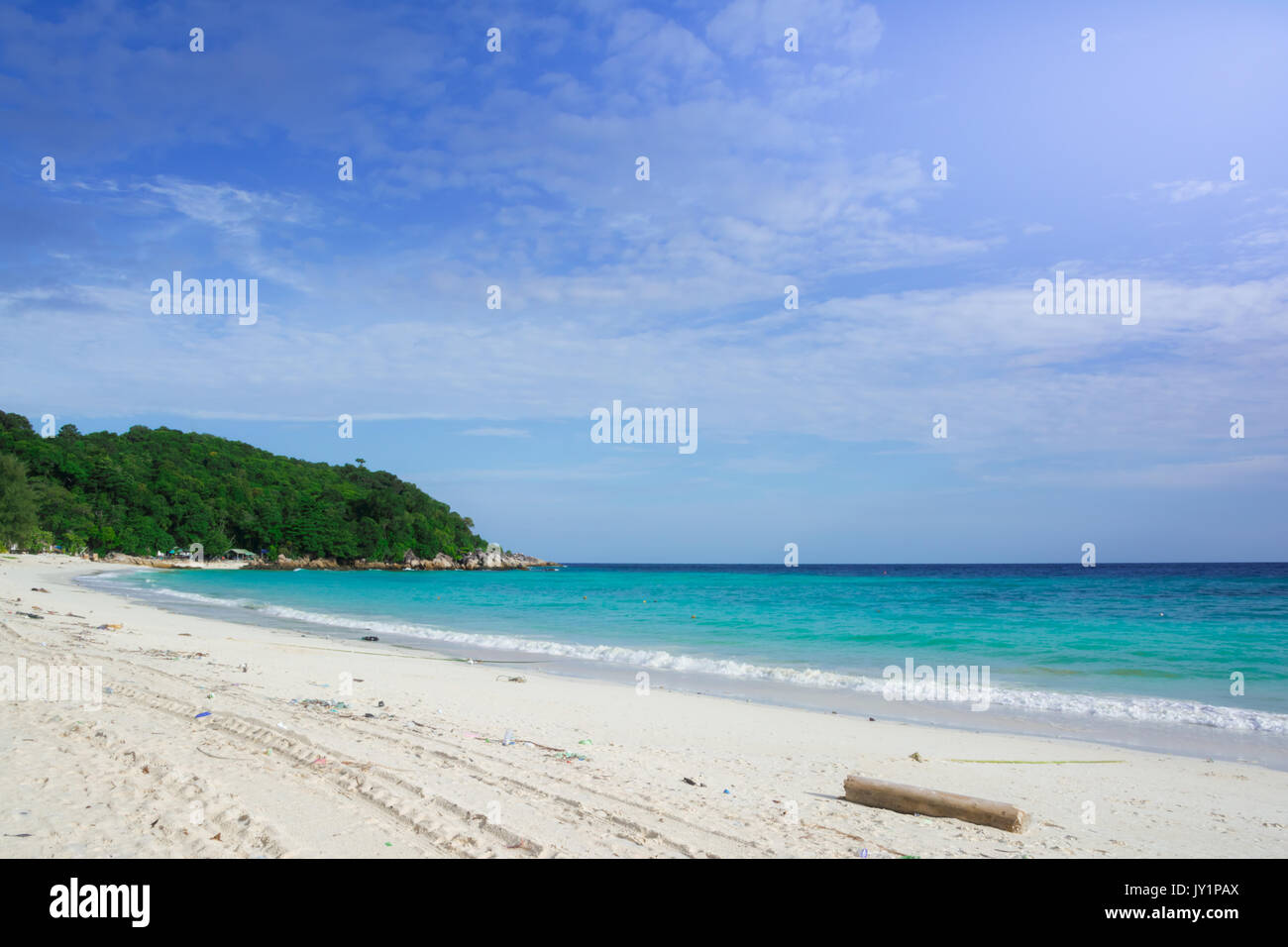 Light colorful blue sky beach hi-res stock photography and images - Alamy