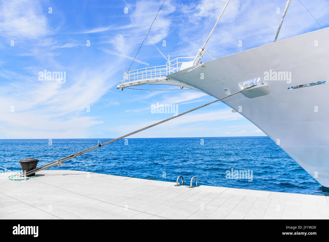 Cruise ship nose hi-res stock photography and images - Alamy