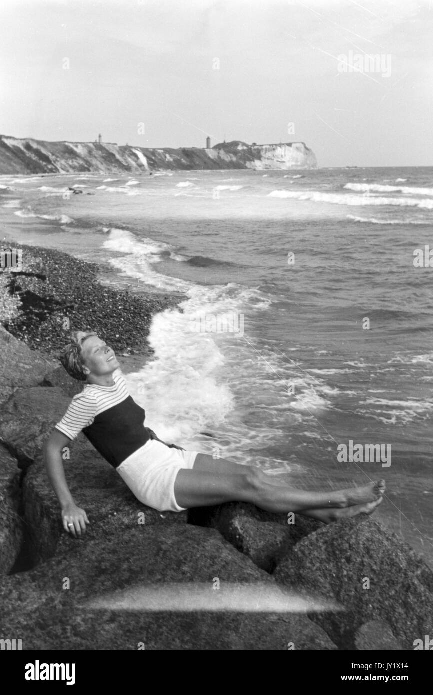 Vintage Woman Sunbathing Black and White Stock Photos & Images - Alamy