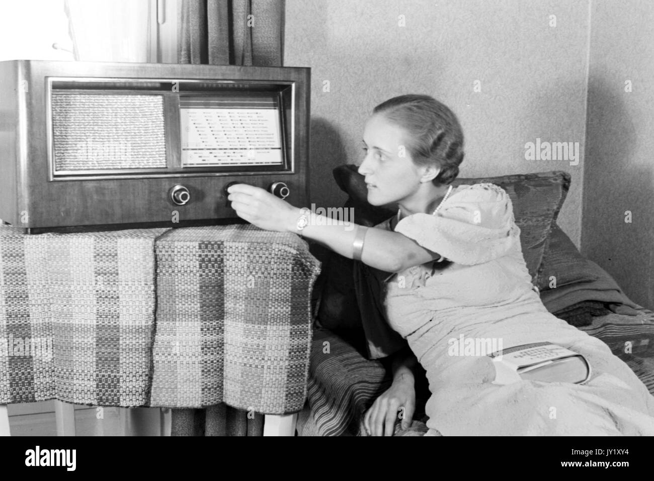 1930s Radio High Resolution Stock Photography and Images - Alamy