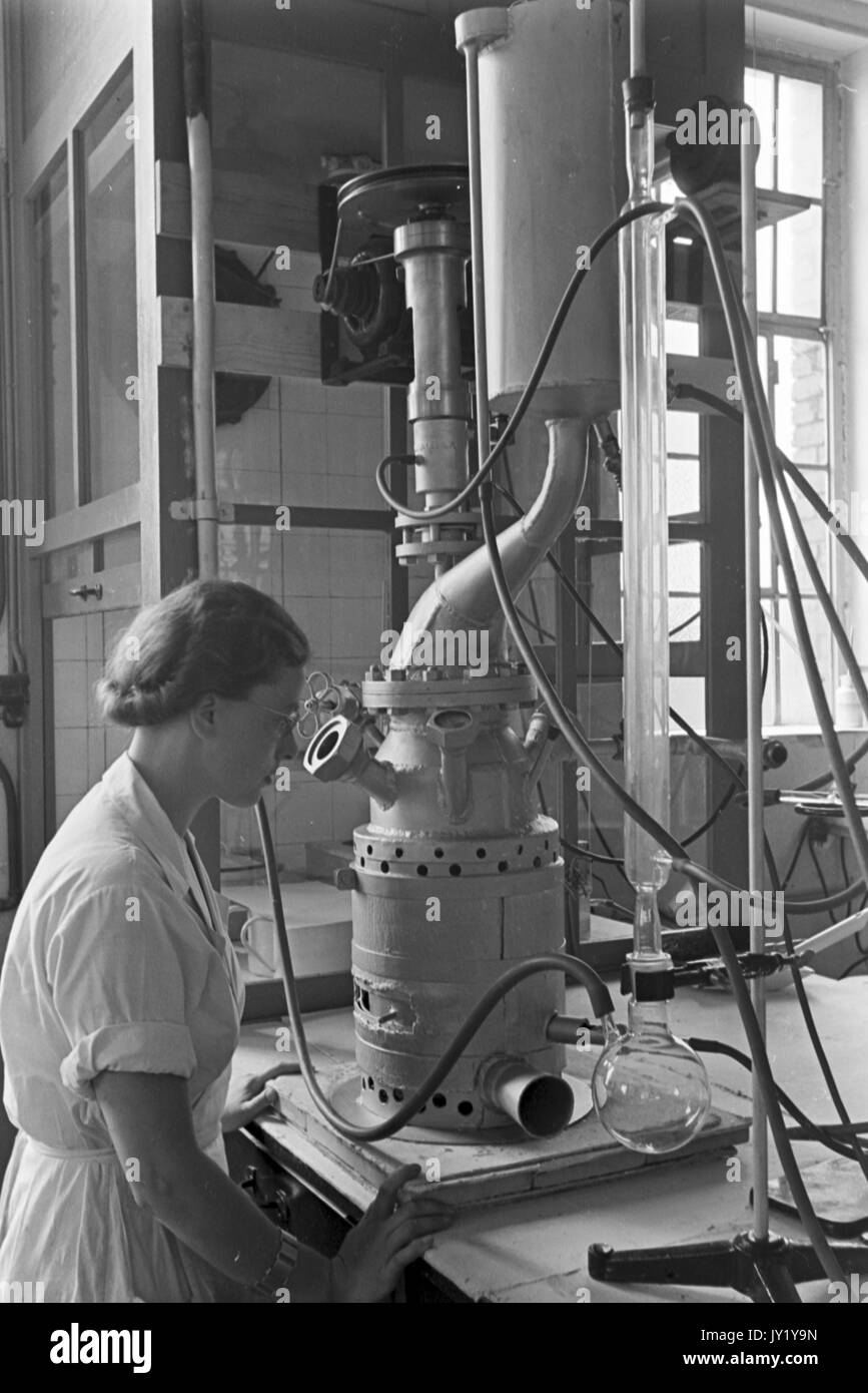 1930s Research Laboratory High Resolution Stock Photography and Images ...