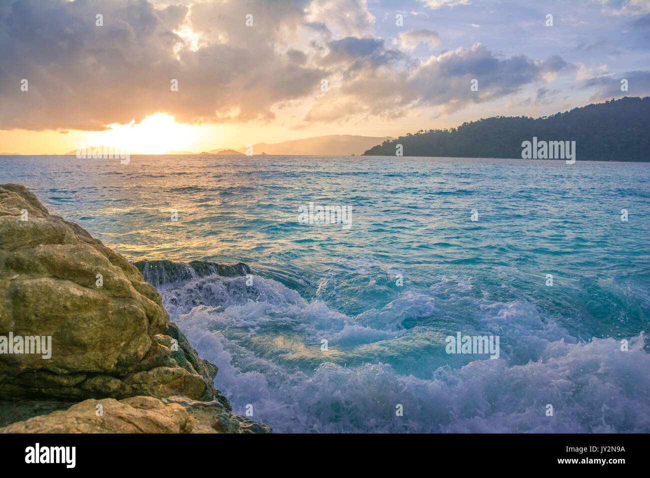 Beautiful daylight and rocks hi-res stock photography and images - Alamy