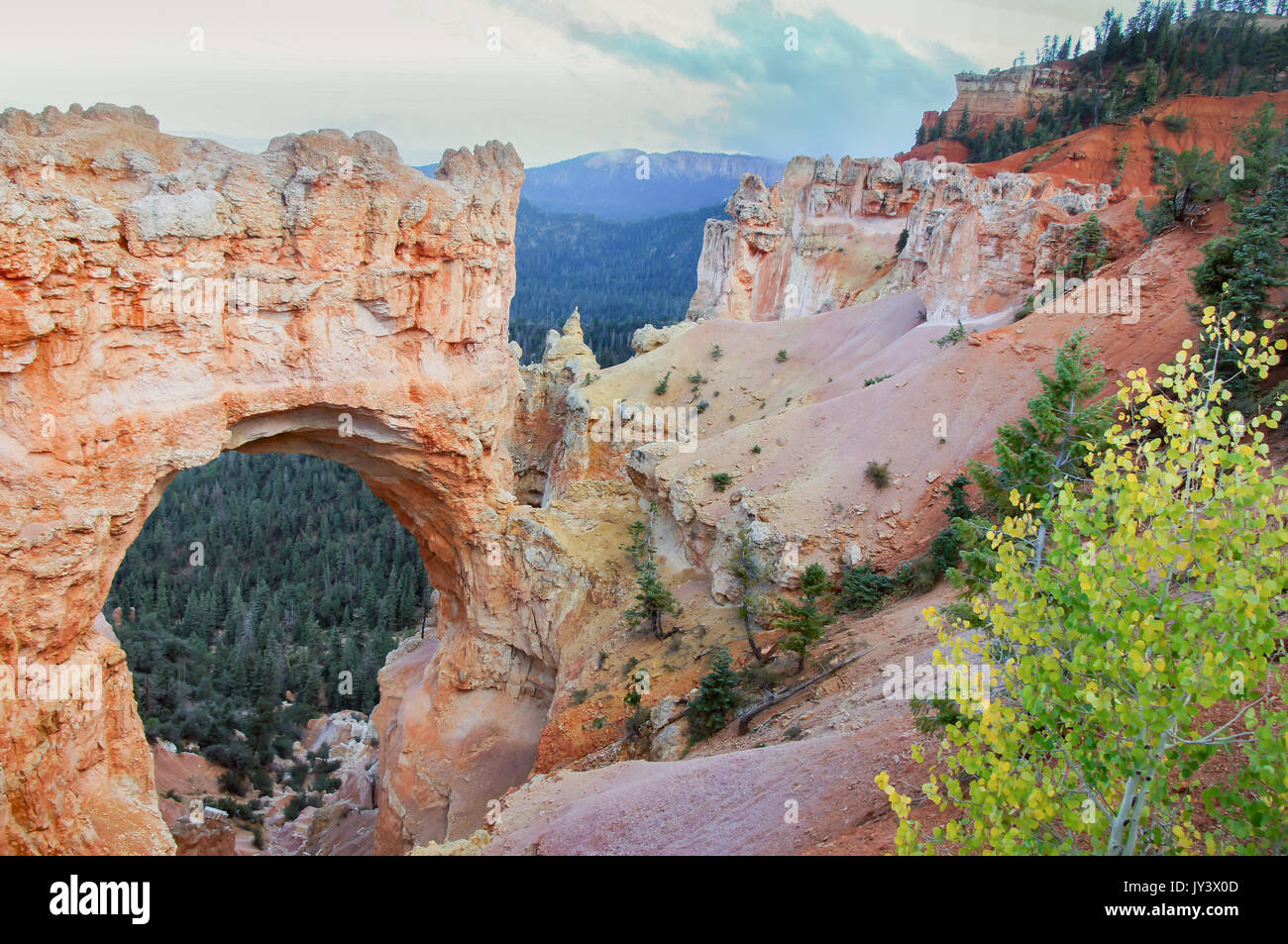 Natural bridge arch hi-res stock photography and images - Alamy