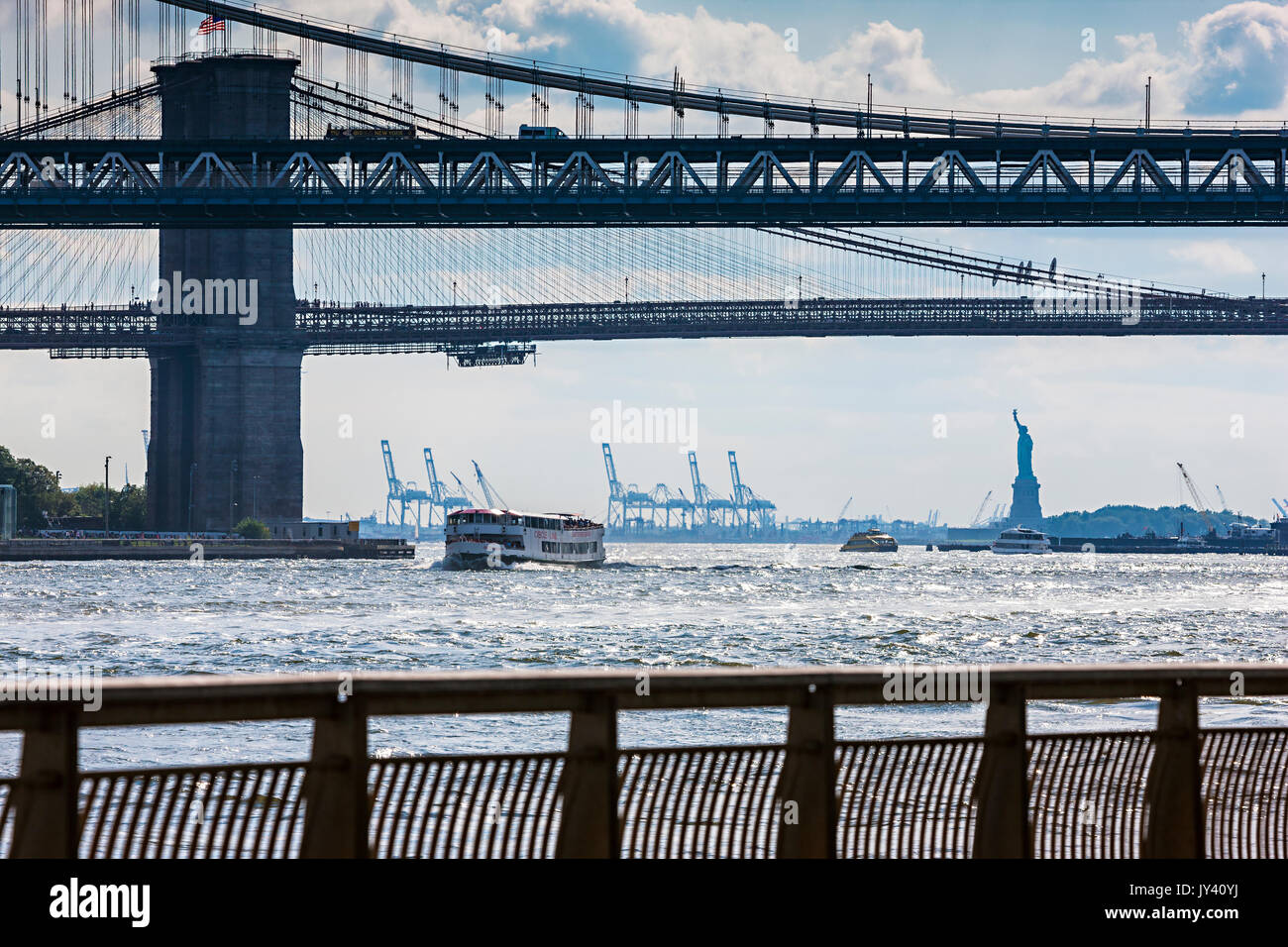 Symbol bridge hi-res stock photography and images - Alamy