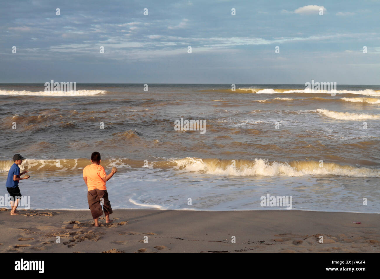 Rip currents hi-res stock photography and images - Alamy