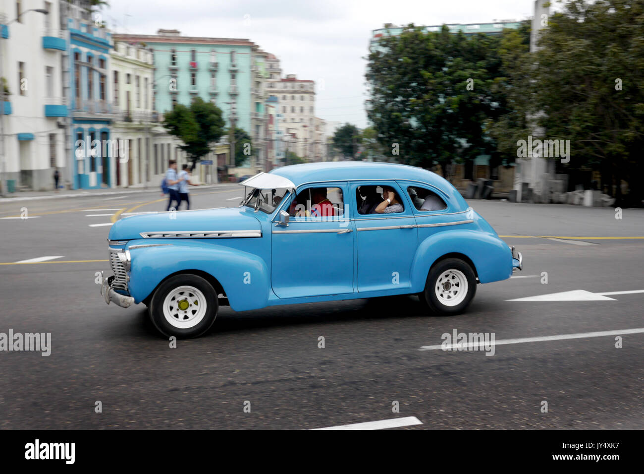 Old blue car hi-res stock photography and images - Alamy