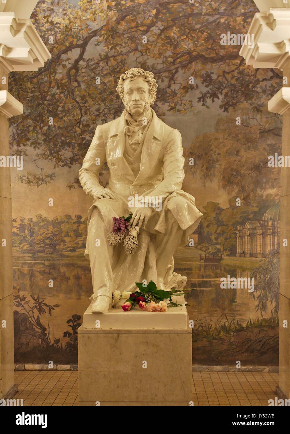 Statue of pushkin hi-res stock photography and images - Alamy
