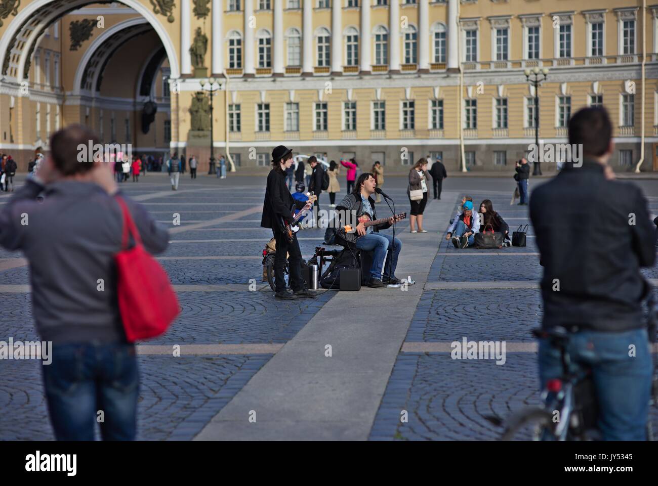 Street musicians on palace square, st. peterbourg, Russia Stock Photo ...
