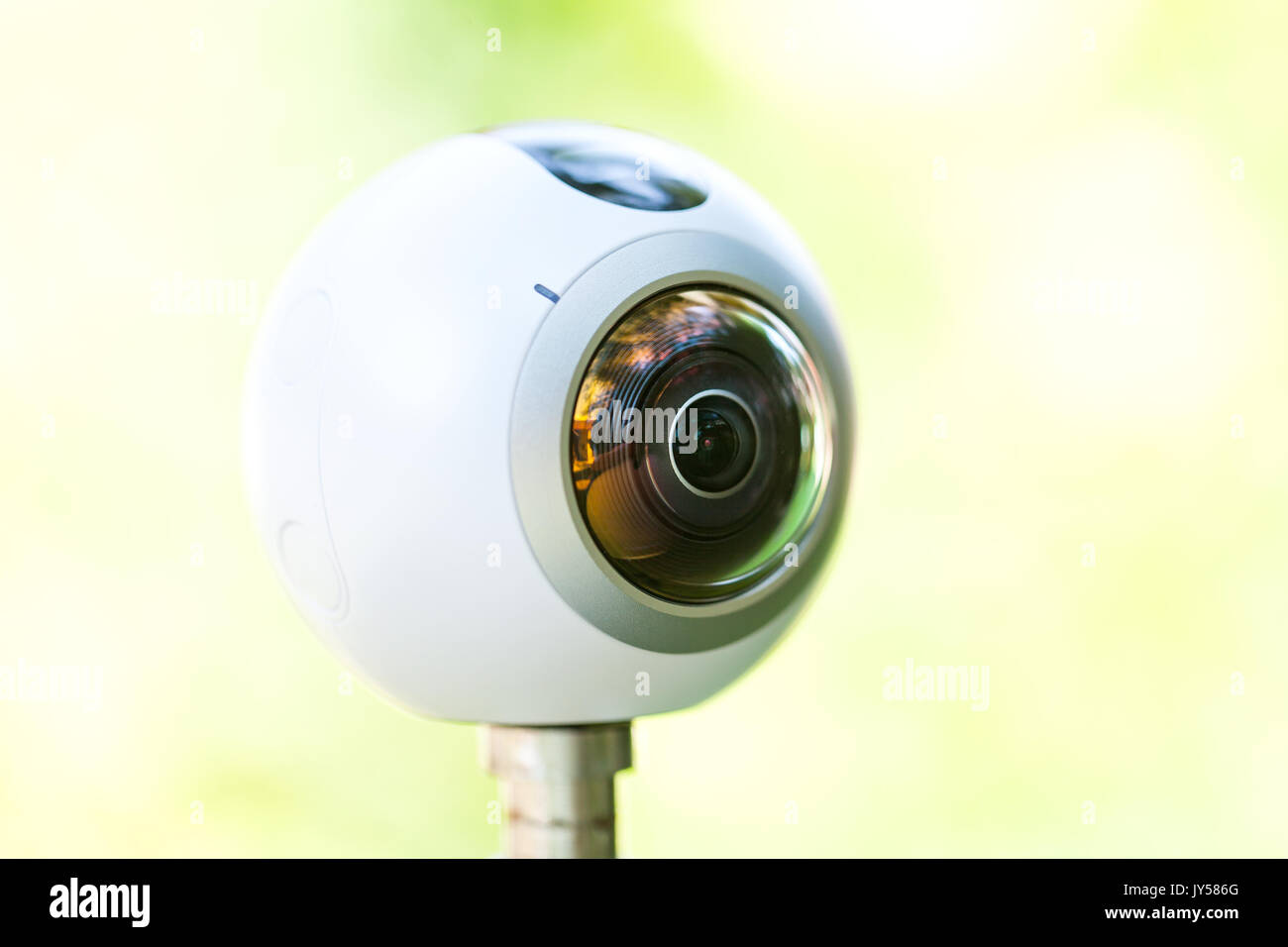 360 degree rotation hi-res stock photography and images - Alamy