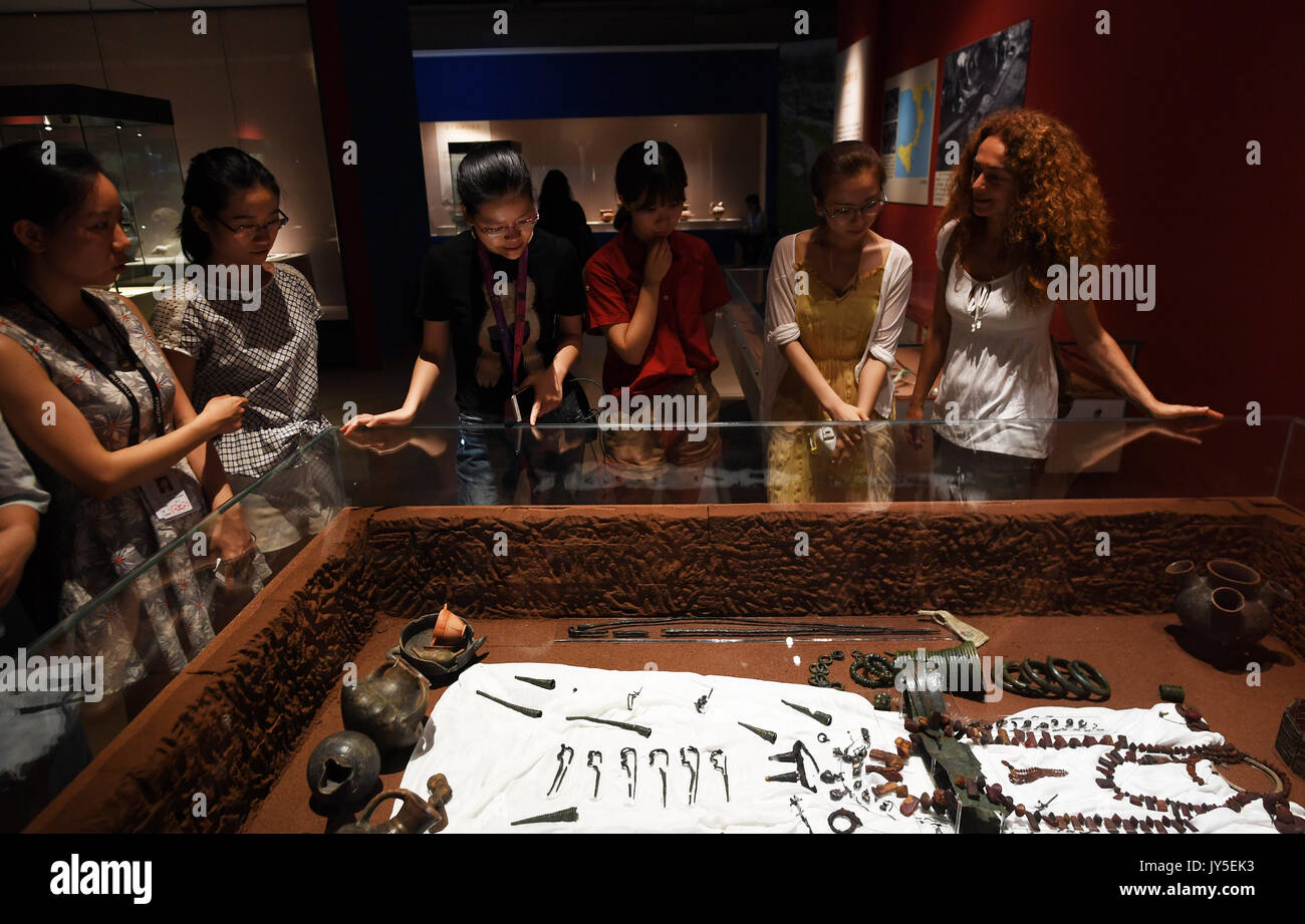 Three gorges museum chongqing hi-res stock photography and images - Alamy